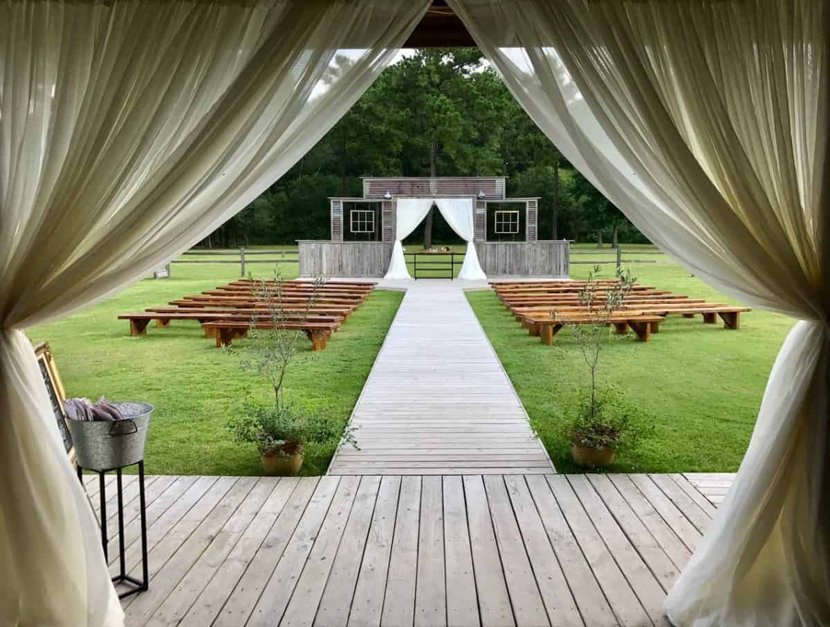 Choosing the Perfect Ceremony Spot at The Barn at Four Pines Ranch ...